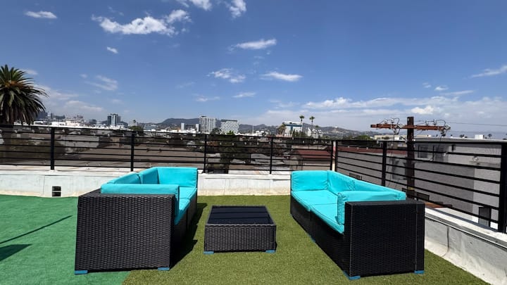 Rooftop Views & Parking | Heart Of Hollywood - Hollywood, CA