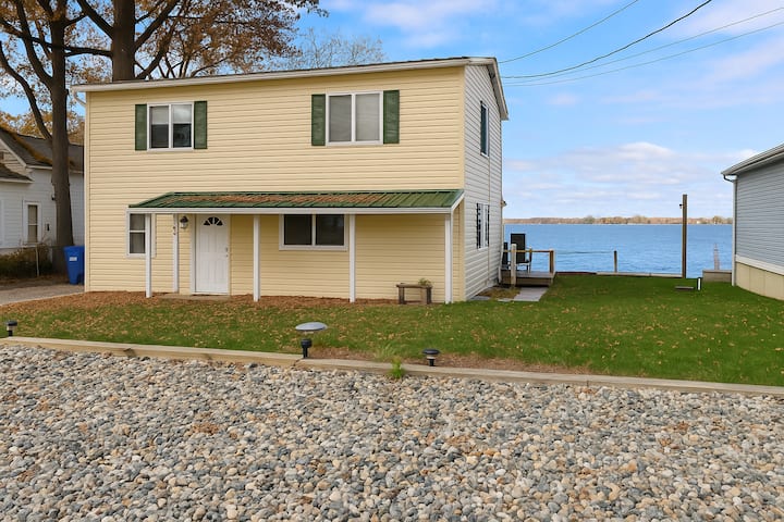 Lakefront Retreat With Amazing Sunset Views - St Albans City, VT