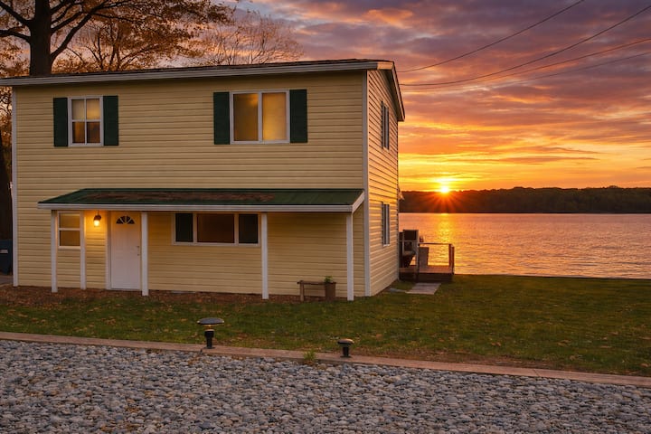 Lakefront 3 Bedroom Retreat With Amazing Sunsets - 조지아