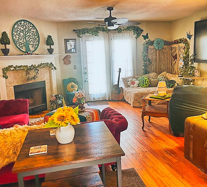 Fairytale Forest House By The Lake - Lexington, SC