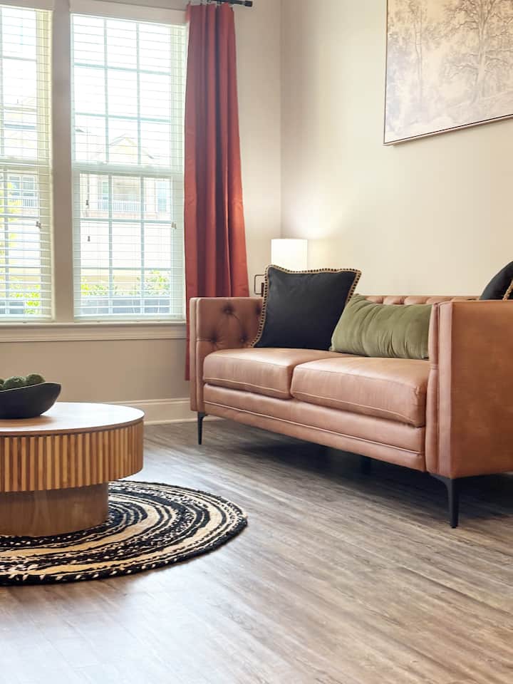 Cozy Corporate Stay | Amazing Amenities - Cary, NC