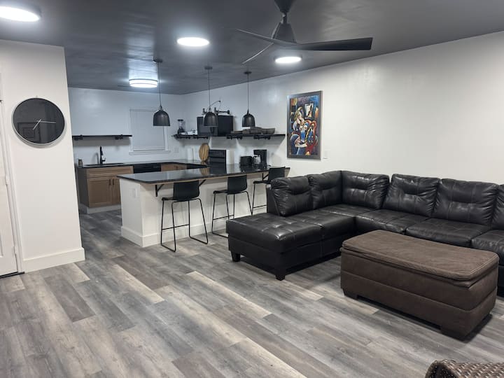 Chapel Hill Modern Duplex; 5-mins From Unc - Chapel Hill, NC