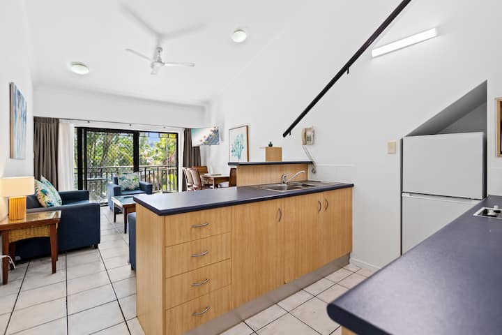 Two-bedroom Split-level Open Plan Apartment - Cairns