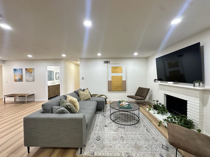 Sa15 Spacious Santa Ana Family Home - Santa Ana, CA