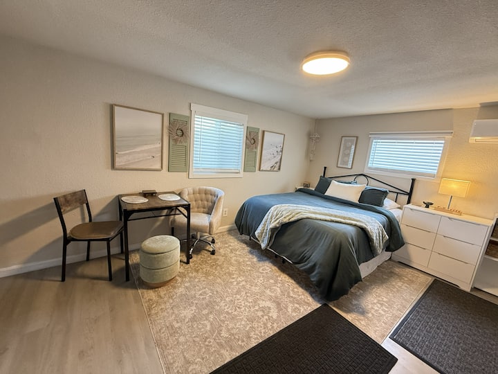 Beach Hut Studio - Near Pismo Beach - Oceano, CA