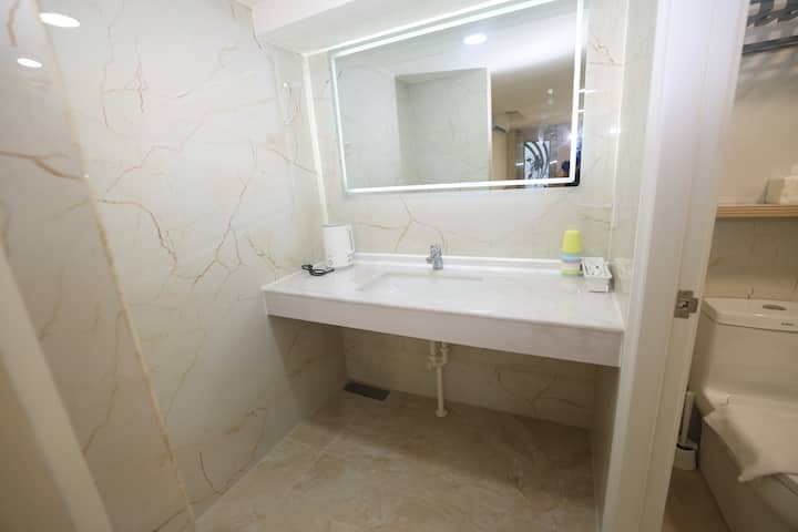 A1海科館精緻8人房 - Keelung City