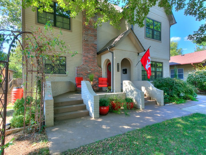 New Listing! Luxury Campus Home. Walk To Ou! - Norman, OK