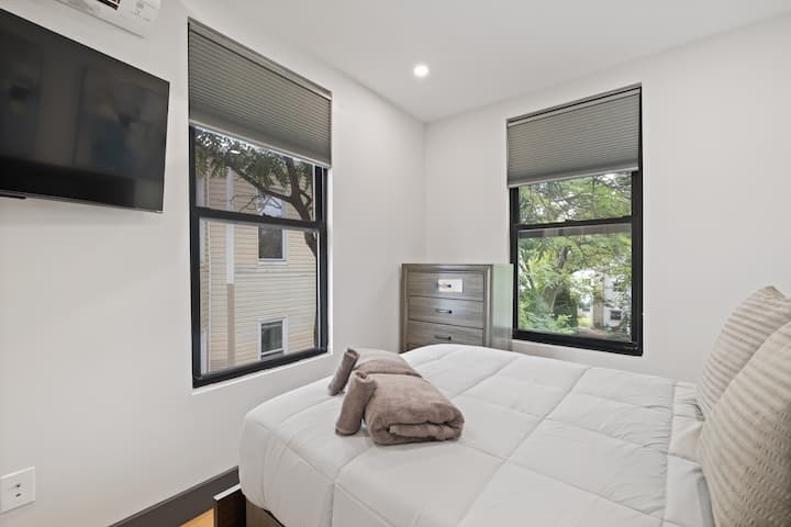 Elegant Luxury 3br/2ba Apt Only 20 Min To Nyc - Secaucus, NJ