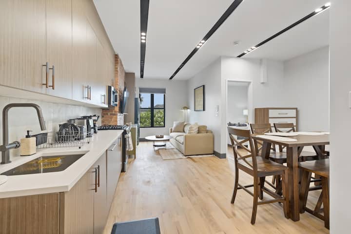 New Luxury And Chic 3br/2ba - /20 Min To Nyc - New York