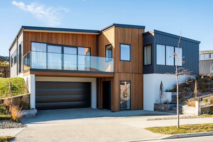 Mountains On Clearview - Wanaka