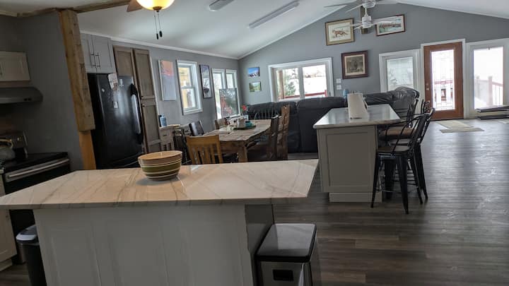 3 Bedroom One And A Half Bath Ranch Hot Tub Pets - Rutland, VT