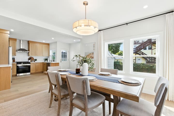 Quincy Escape – Coastal Getaway, Steps From Boston - Quincy, MA