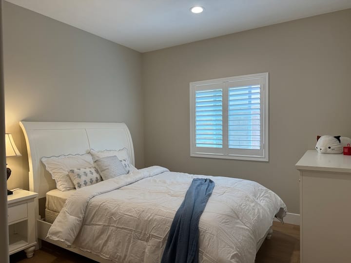 Modern Comfy 1b1b Near Ont - Ontario, CA