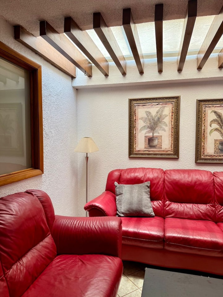 Casa Con Ubicación Estratégica - San Luis Potosí