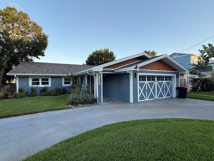 Water Front Retreat In St Pete: Kayaking/boating - St. Petersburg, FL