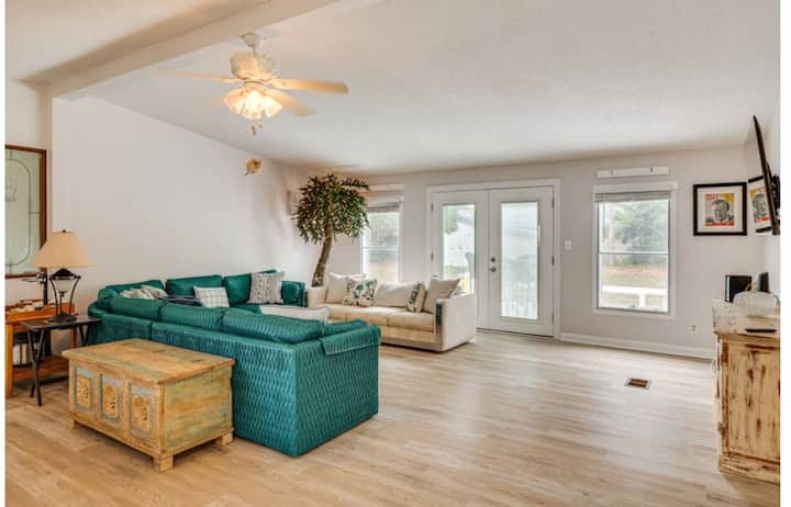 Red Drum Retreat - Harkers Island, NC