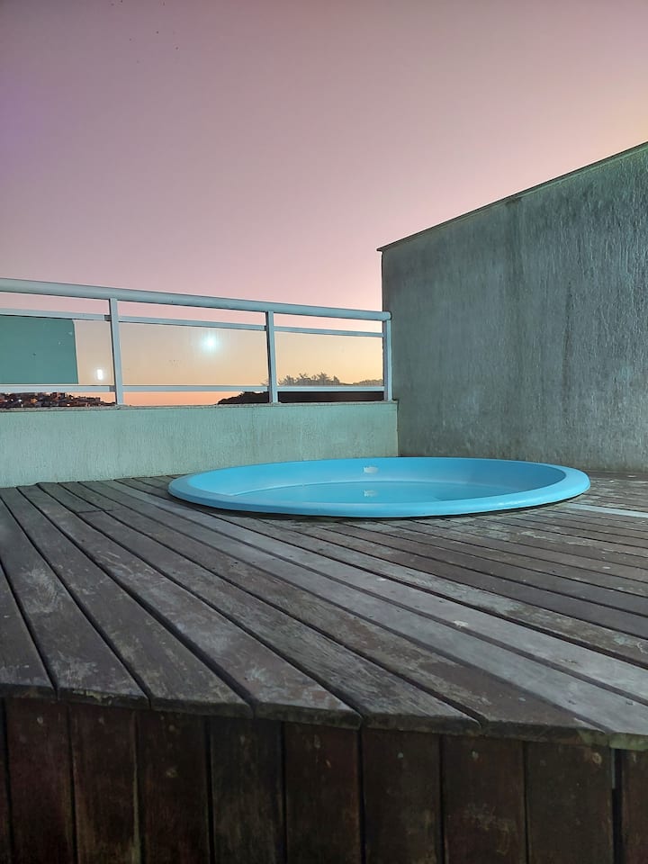 Cobertura Com Piscina,  Churrasqueira,  Lado Praia - Arraial do Cabo