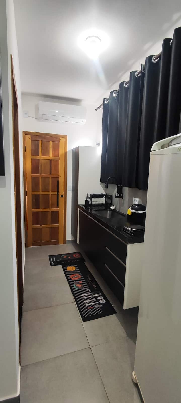 Studio 01 C/ar Condicionado - Londrina