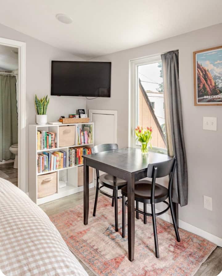 Charming Platt Park Studio – Walk To Old S Pearl - Denver, CO