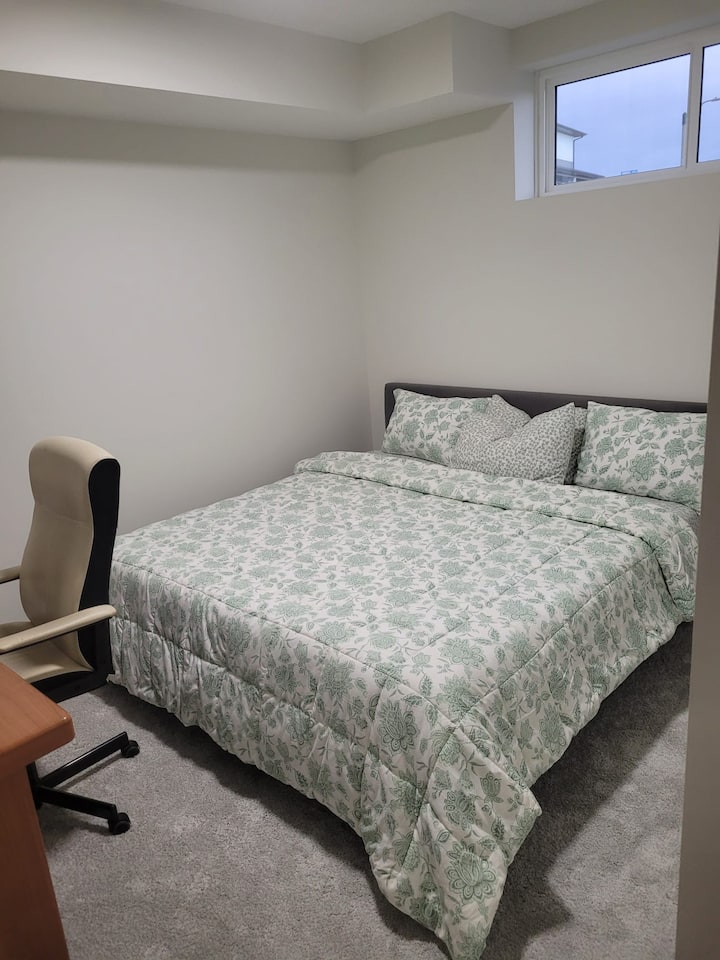 Beautiful Suite Available For Our Guests . - Cochrane