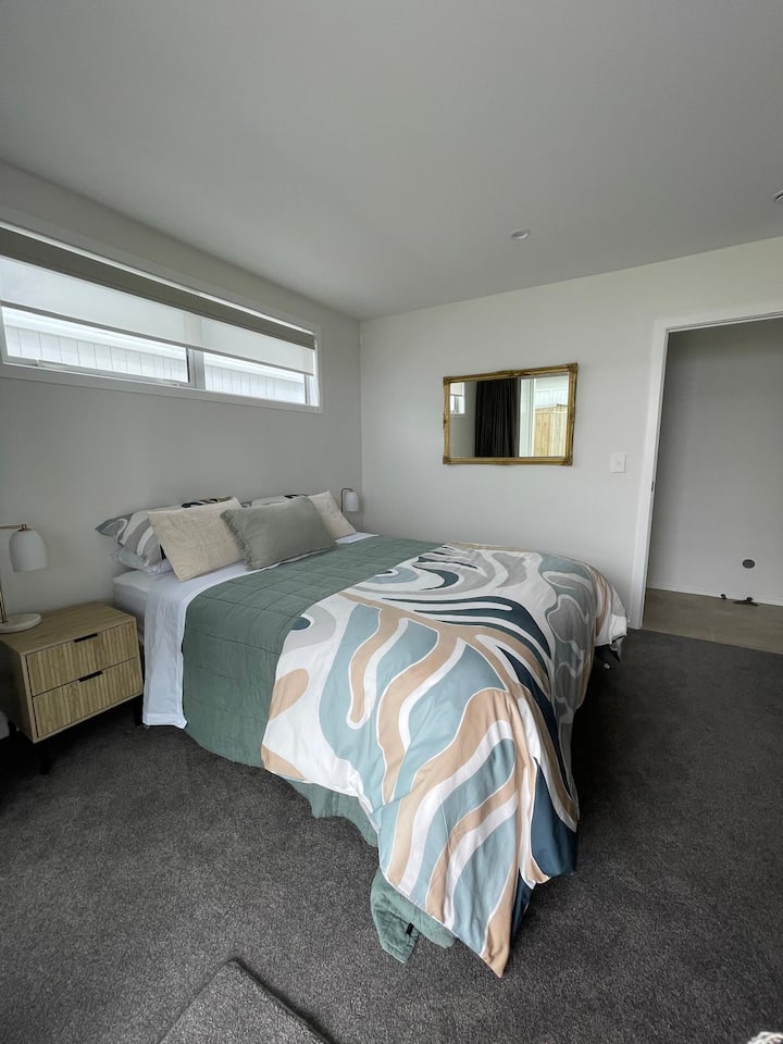Coastal Retreat (2 Bedrooms), Rangitahi, Raglan - Raglan