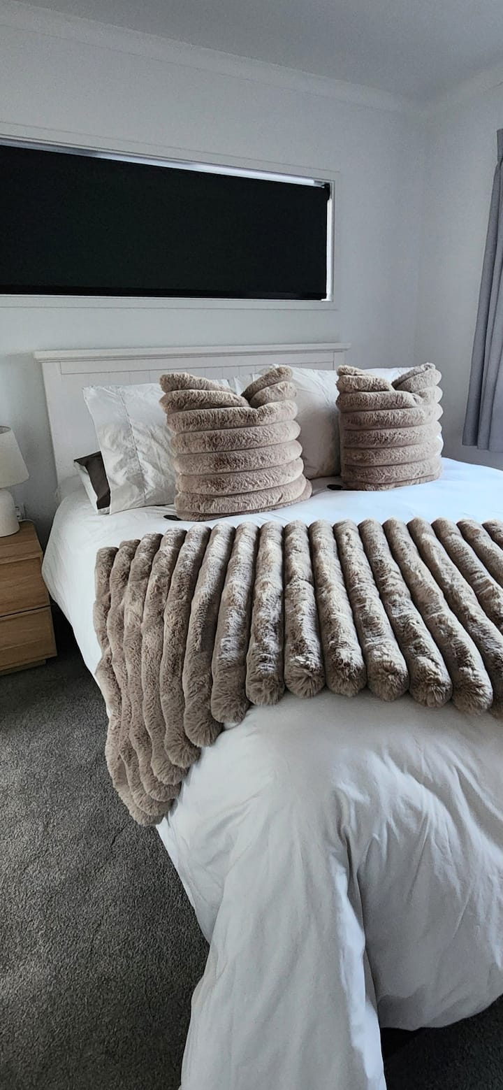 Contemporary Studio In Heart Of Westport - Westport, New Zealand