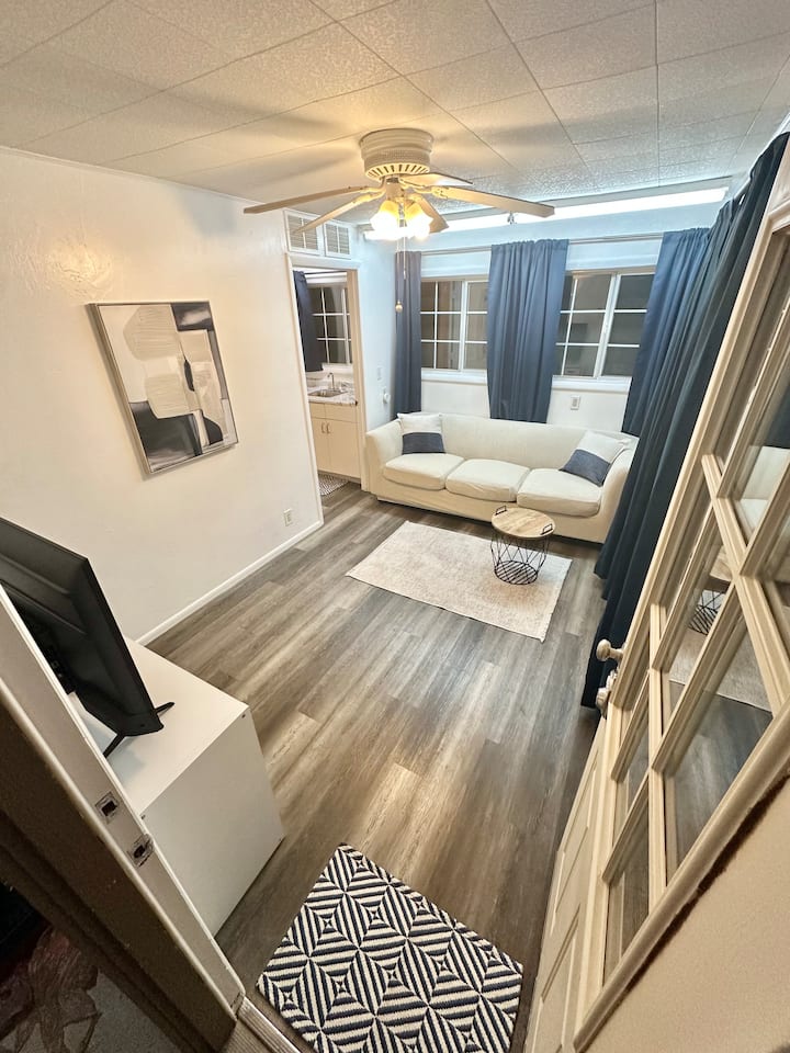 Cozy Casita 
Short Term & Long Term Rental - Casa Grande, AZ