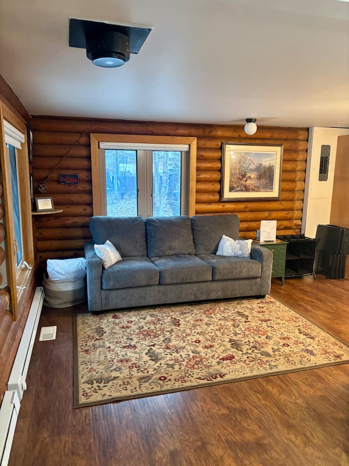Anchorage Cozy Cabin - Alaska
