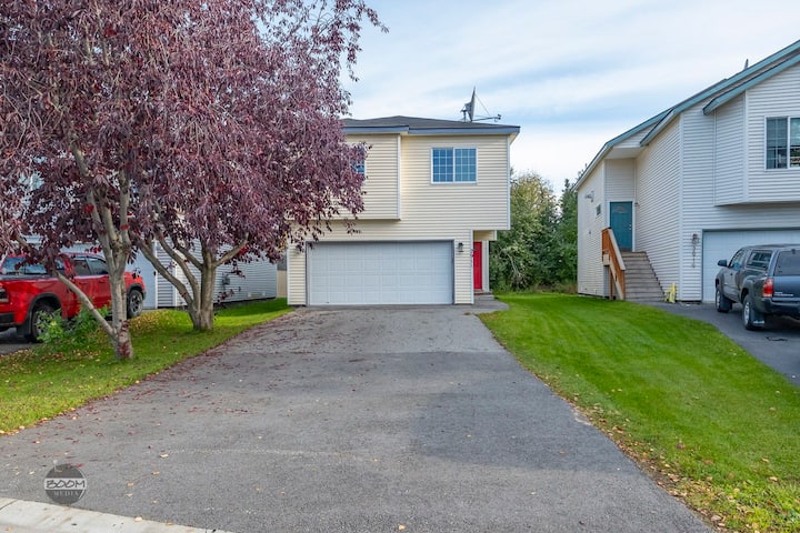 Welcoming 4 Bedroom House In Anchorage - Anchorage