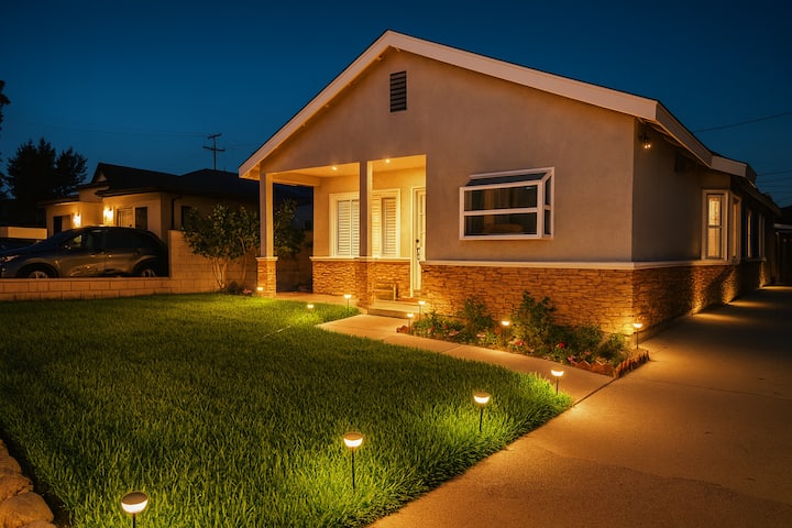 Charming 4b3ba Pasadena Cottage | Quiet • Safe - Pasadena, CA