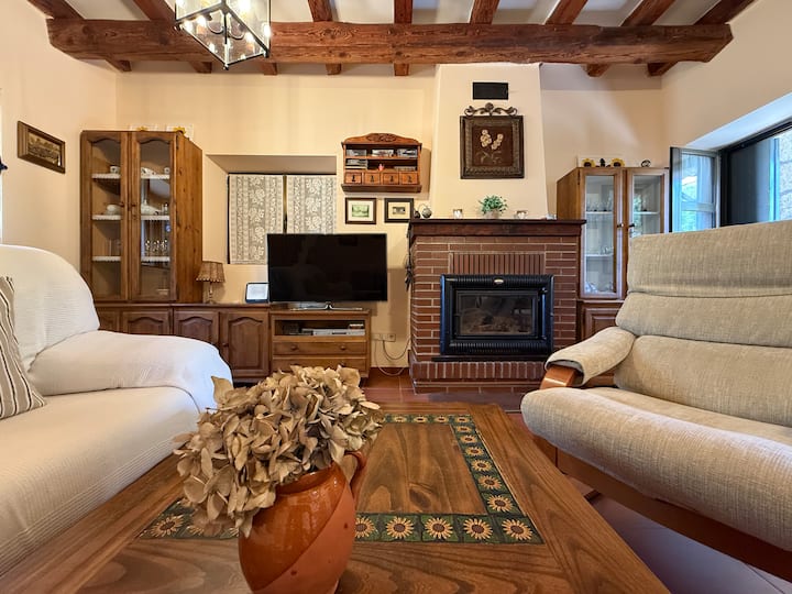 La Casa De Piedra - Piedralaves