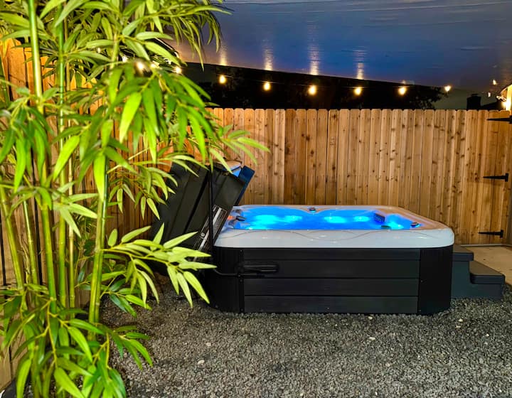 Luxury Home 5,2 Miles Airport+spa+king+washer+wifi - Aéroport George-Bush de Houston (IAH)