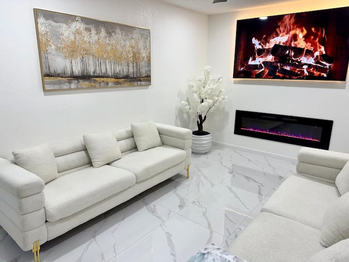 Luxury Home 5,2 Miles Airport+spa+king+washer+wifi - Houston George Bush Airport (IAH)