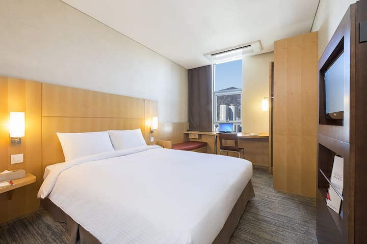 [센트럴세븐]#스탠다드#더블#부산호텔#서면역#호캉스#비즈니스#부산여행#시티뷰#신상호텔#깔끔 - Busan