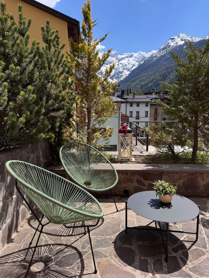 Trilocale Con Terrazzo In Centro A Ponte Di Legno - Ponte di Legno
