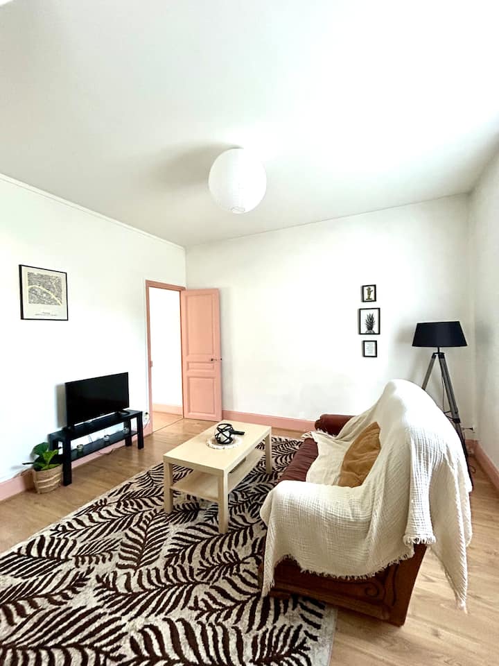 T2 Lumineux Avec Cuisine éQuipée – Quartier Idéal - Gien