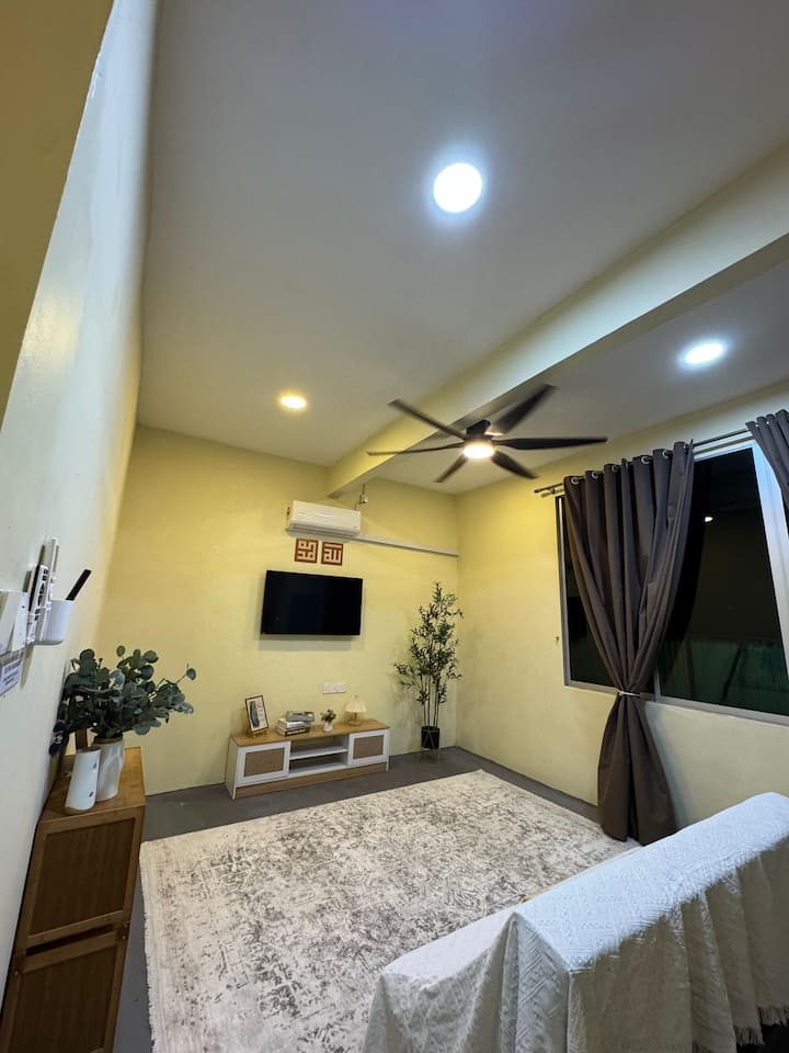 Nian Tenang Homestay.
Luas, Selesa, Tenang.
Perlis - Kodiang