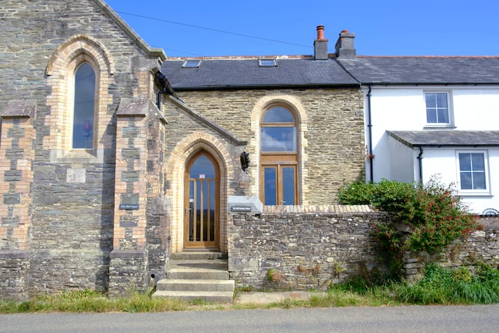 The Old Sunday School, Near Fowey - Fowey