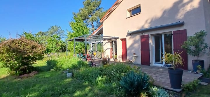 Villa Dans Un Ecrin De Verdure - Vals-les-Bains