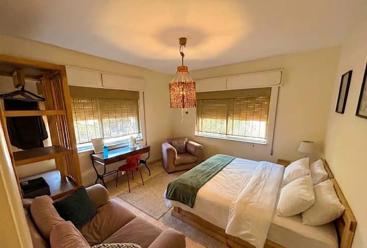 1 Br Seventh Circle - Jordan