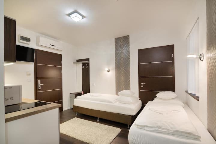 Paulay Downtown Apartments - Twin Bed Room - Budapest