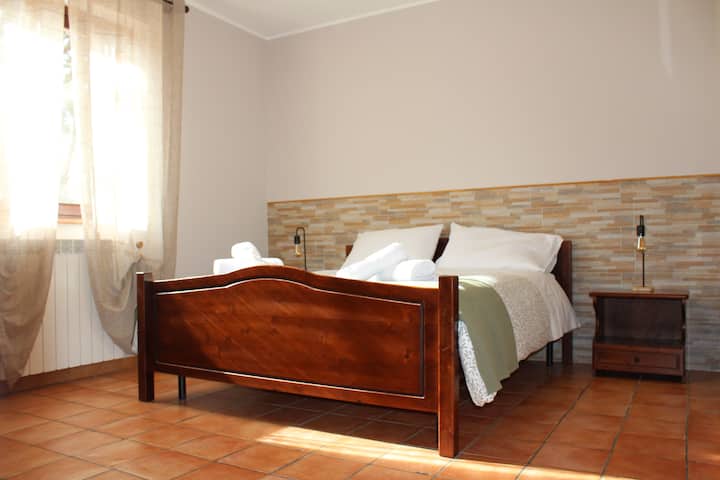 Stanza Iside - Scillato