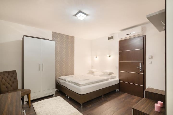 Paulay Downtown Apartments - Two Bedroom Apartment - Budapest