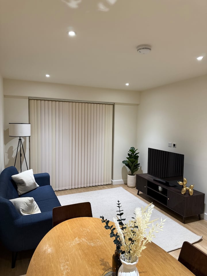 15 Mins From Central London - Modern 2 Bedroom Apt - Wembley Stadium