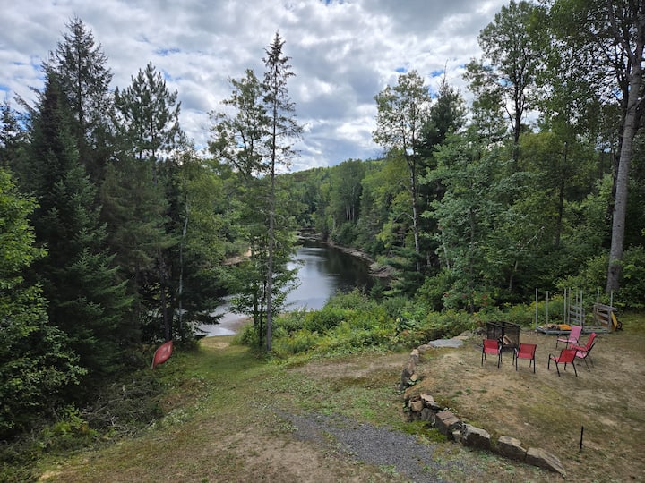 Chalet Coeur De Loup Avec Spa - Shawinigan
