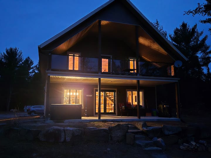 Chalet Coeur De Loup Avec Spa - Shawinigan