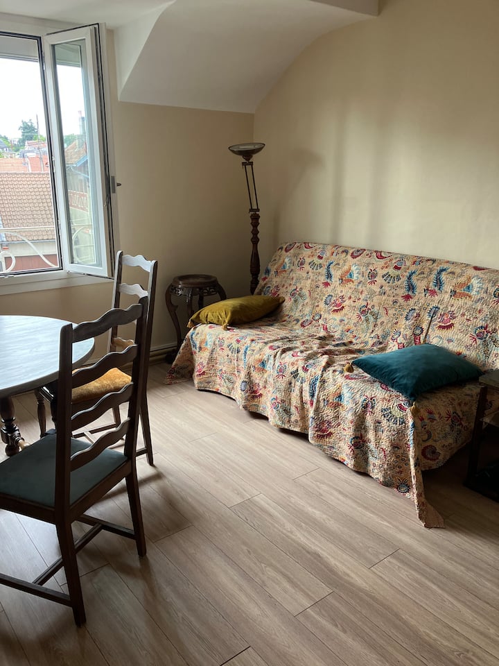 Appartement Indépendant à L’étage D’une Maison - Vernon