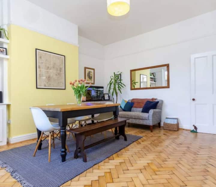 Victorian Home In Birkdale - Southport