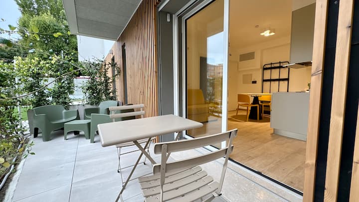 Smart Stay Con Patio Esclusivo - Bolonia