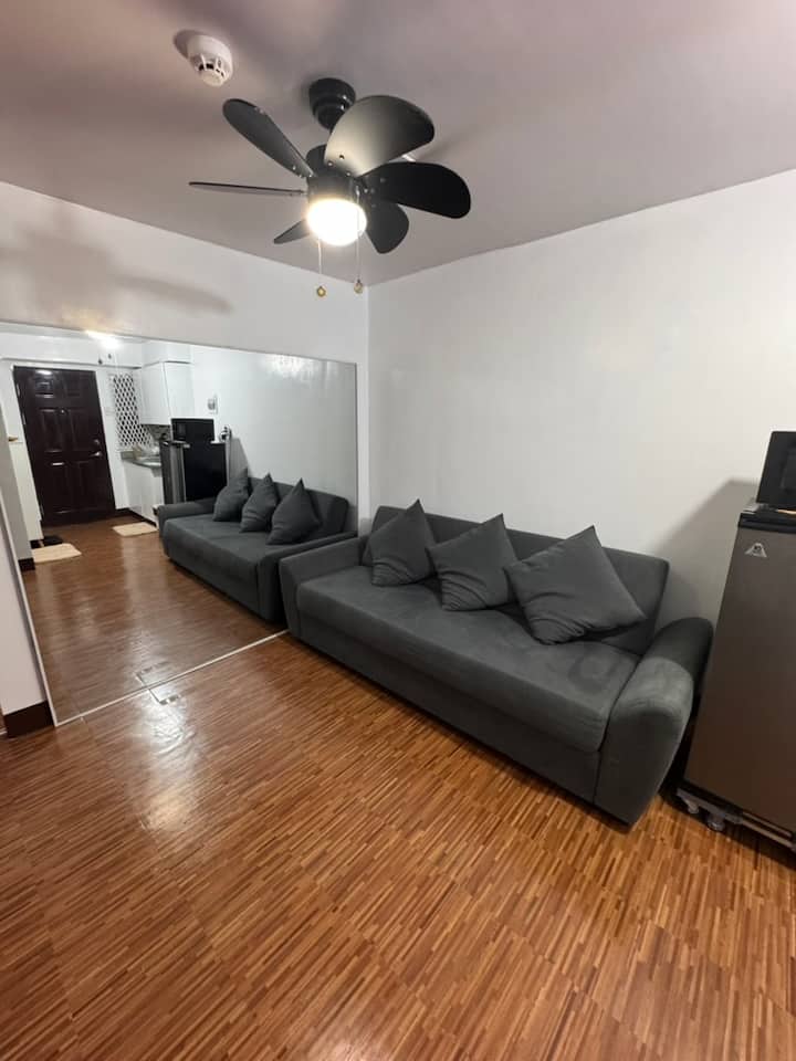 Relax & Unwind | 1br Condo W/ Smart Tv + Wi-fi - Cebu City